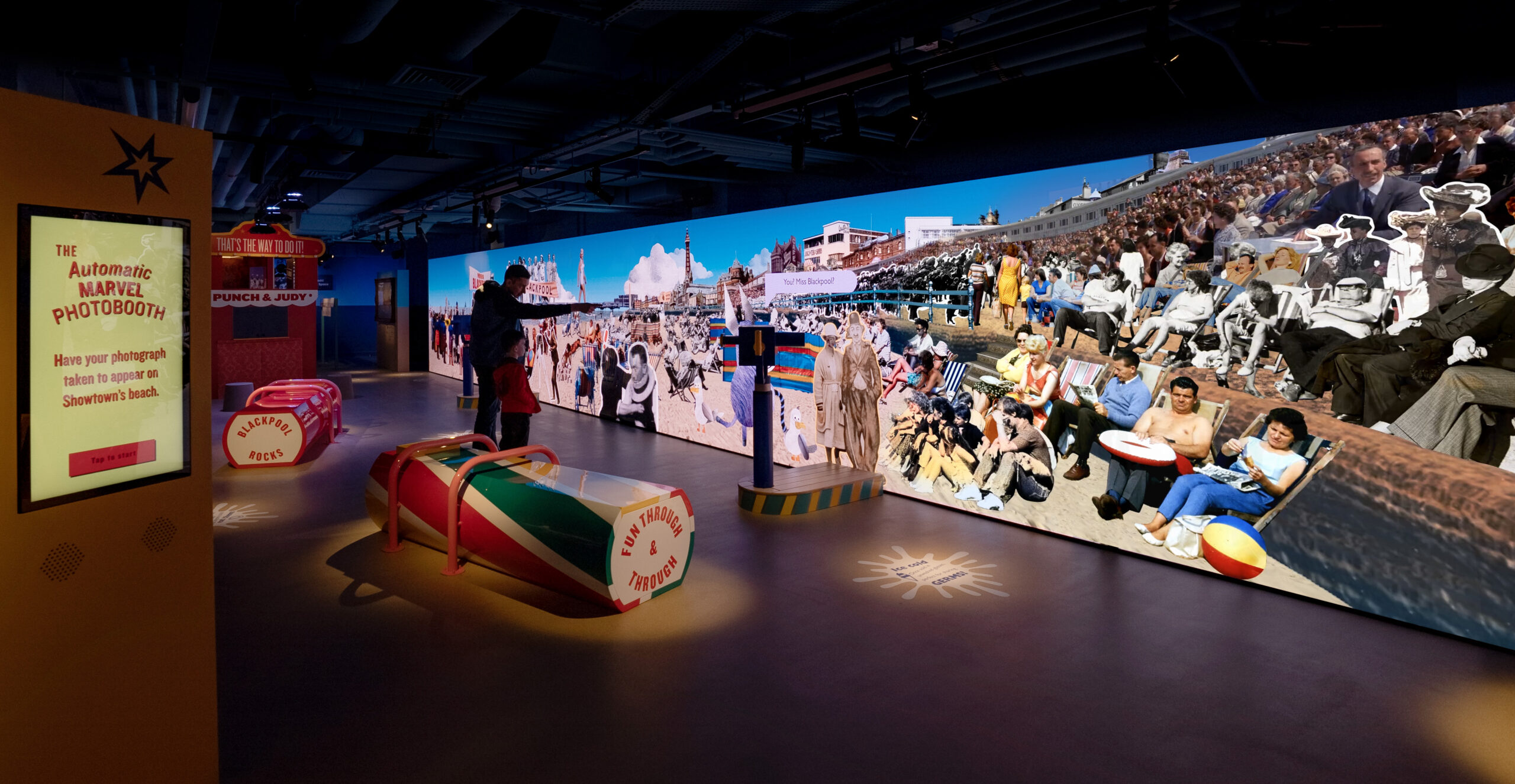 Showtown Blackpool - SquintOpera
